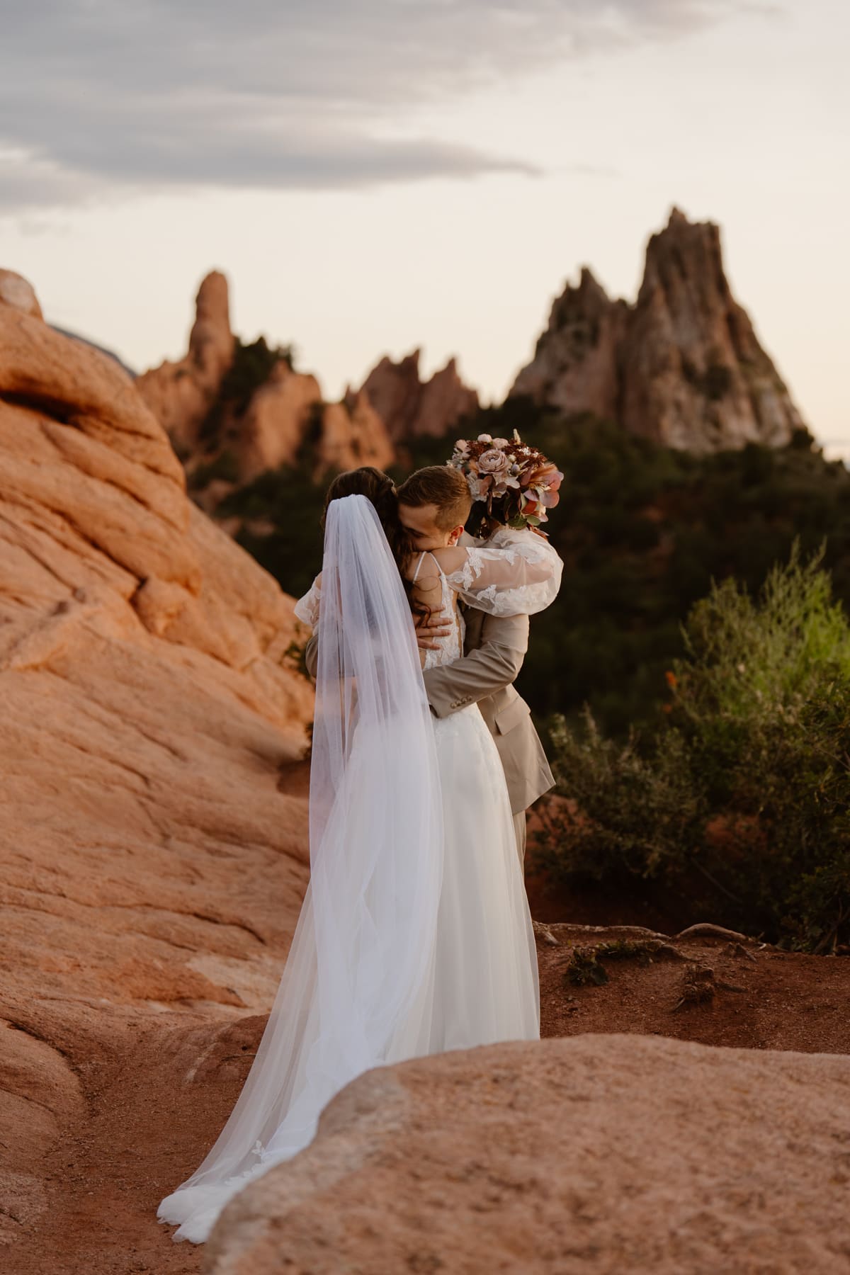 10+ Unique Wedding Photography Ideas